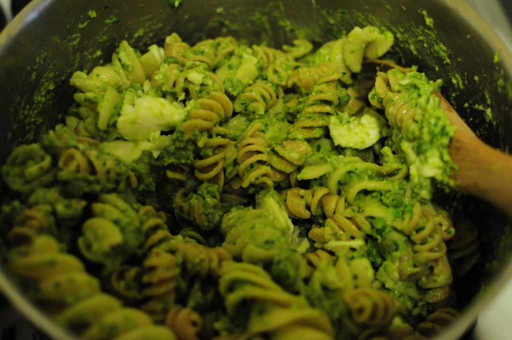 Garlic My Soul • Weeknight Dinner: Pea Pesto